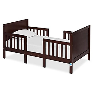 Dream On Me Hudson 3 In 1 Convertible Toddler Bed In Espresso, Greenguard Gold Certified, JPMA Certified, Non Toxic Finishes, Made of Sustainable New Zealand Pinewood
