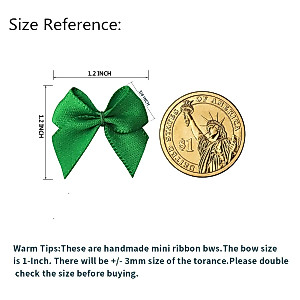 Micomon 50pcs 1.2-Inch Mini Satin Ribbon Bows for Crafts Small Green Bows Christmas Decoration Embalishement Scrapbooking(Green)