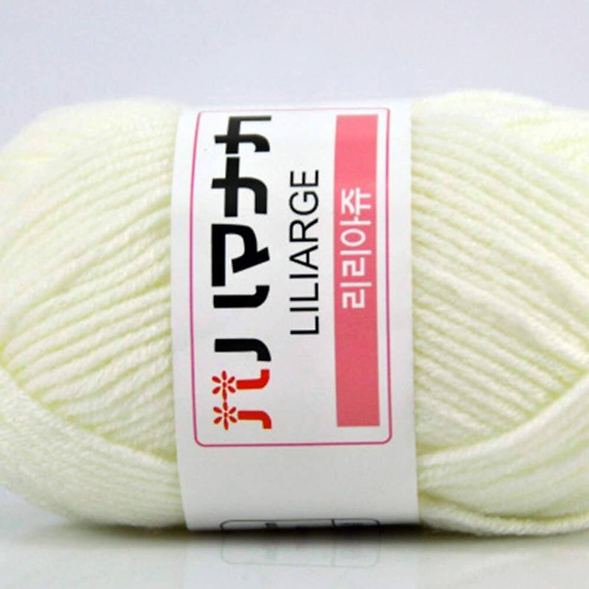 Double Knitting Yarn 25G Crochet Yarn Craft Making Knitting Yarn Balls Perfect for Arts & Crafts Random Color Dependable Performance Black