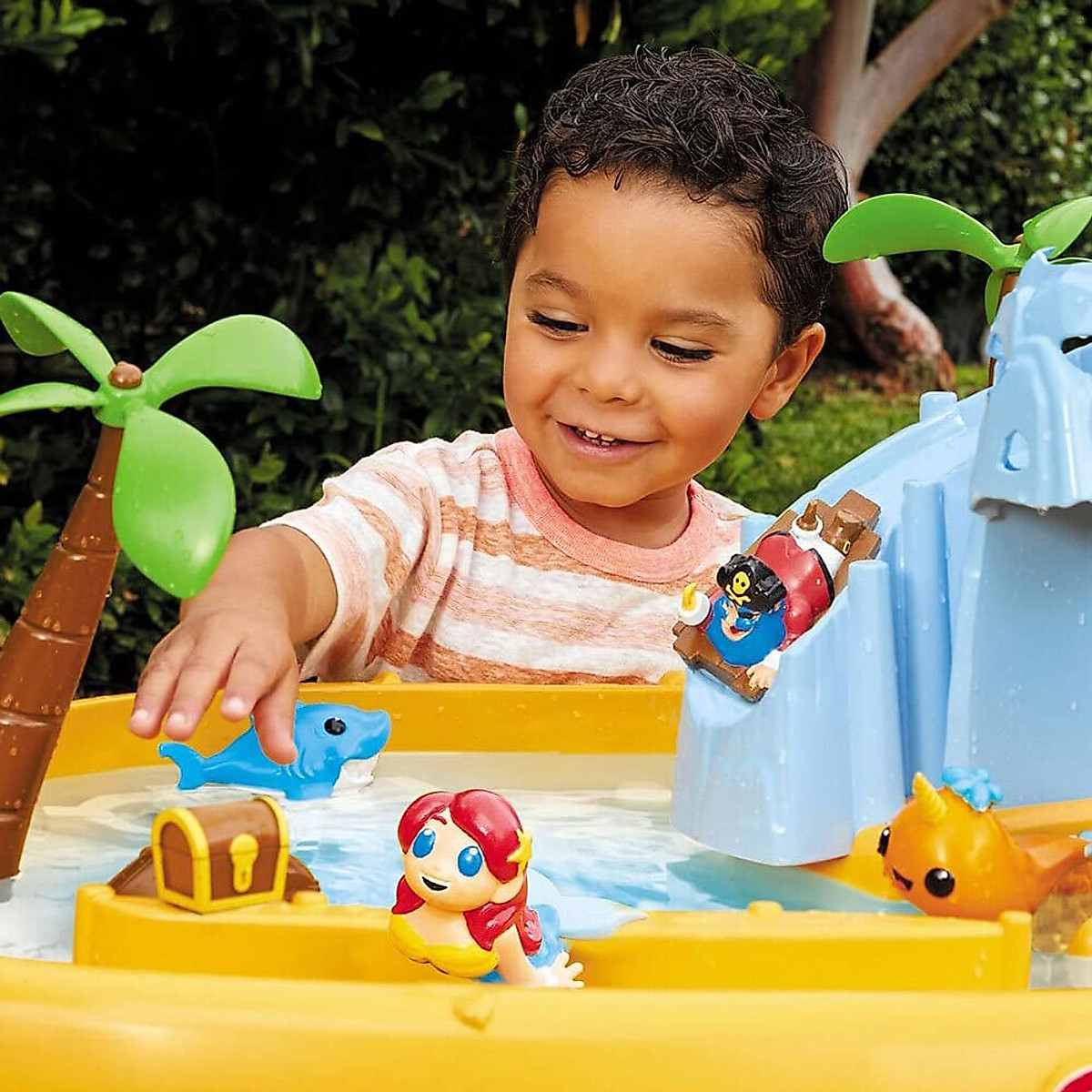 Little Tikes Island Wavemaker Water Table with Five Unique Play Stations and Accessories, for 2 + years Multicolor