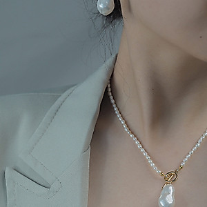 Cowlyn Irregular Pearl Pendant Necklace Handpicked Baroque Pearls Chain Chunky Sweater Necklace Strands Delicate Handmade Vintage Women Jewelry Gift