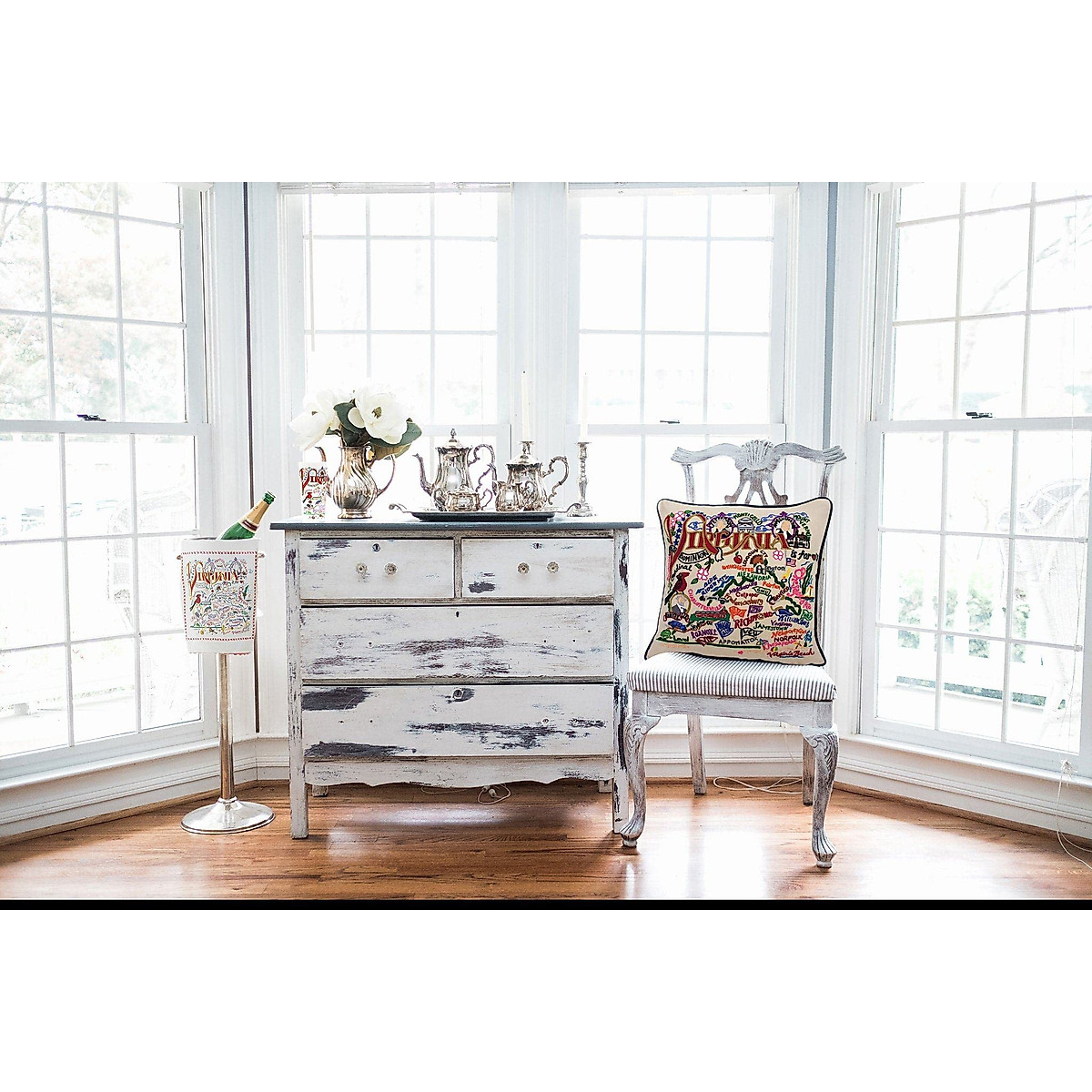 Catstudio Virginia Dish Towel - U.S. State Souvenir Kitchen and Hand Towel with Original Artwork - Perfect Tea Towel for Virginia Lovers, Travel Souvenir