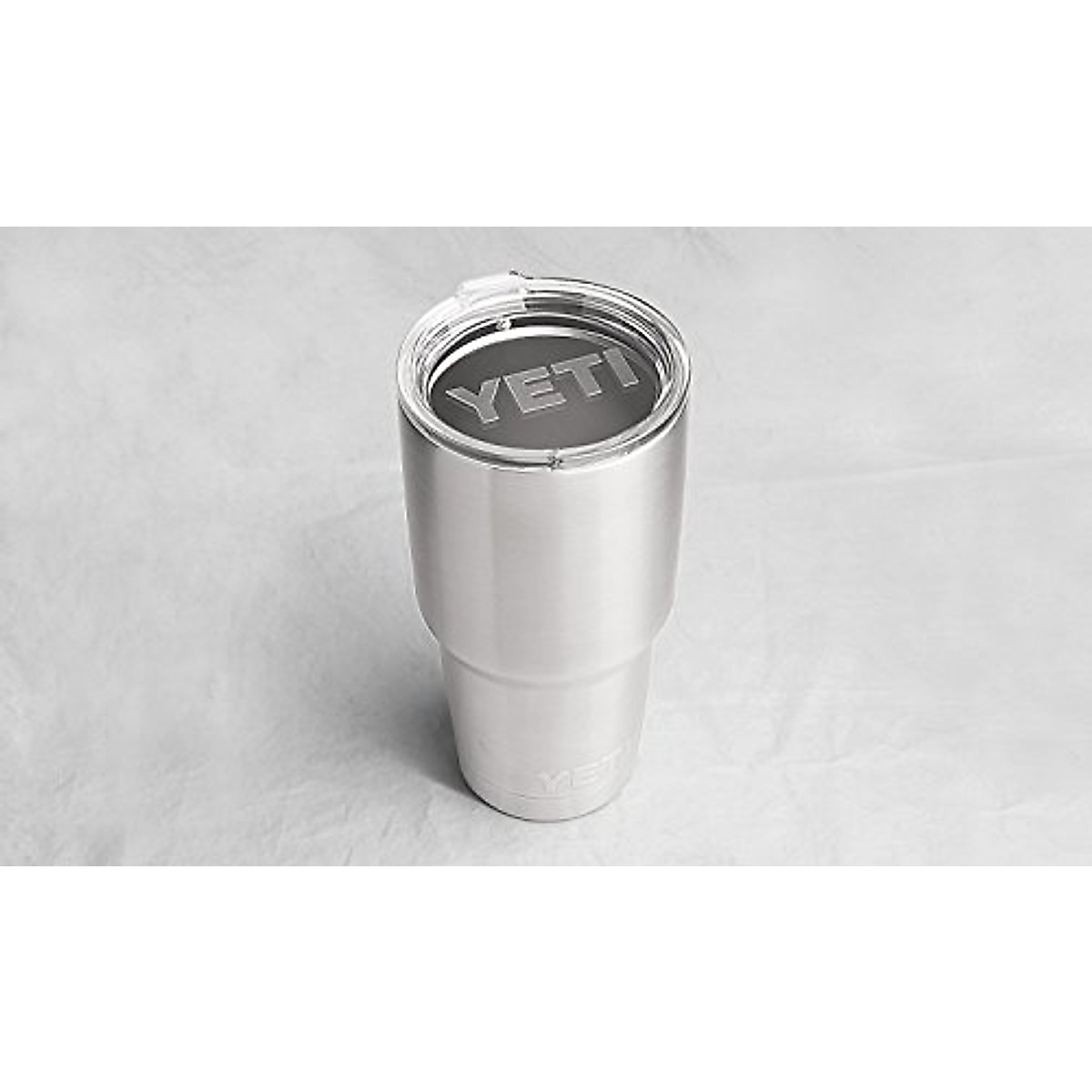 YETI Rambler 30 oz Stainless Steel Vacuum Insulated Tumbler with Lid