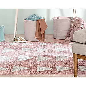 Well Woven Tango Pink Geometric Triangle Pattern Stain-Resistant Area Rug 3x5 (3'11" x 5'3")