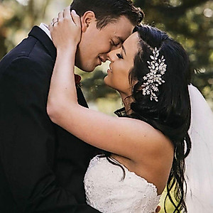 Unsutuo Crystal Bride Wedding Hair Comb Silver Rhinestone Flower Bridal Hair Pieces Pearl Wedding Hair Accessories for Women and Girls… (Silver)