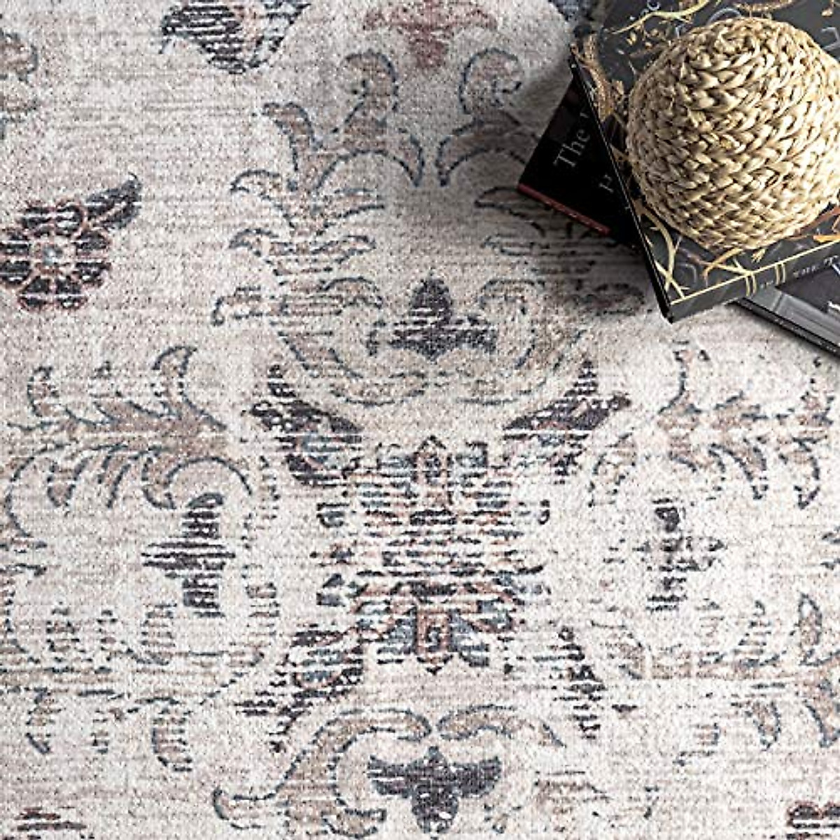 nuLOOM Layna Machine Washable Distressed Vintage Area Rug, 4' x 6', Light Grey