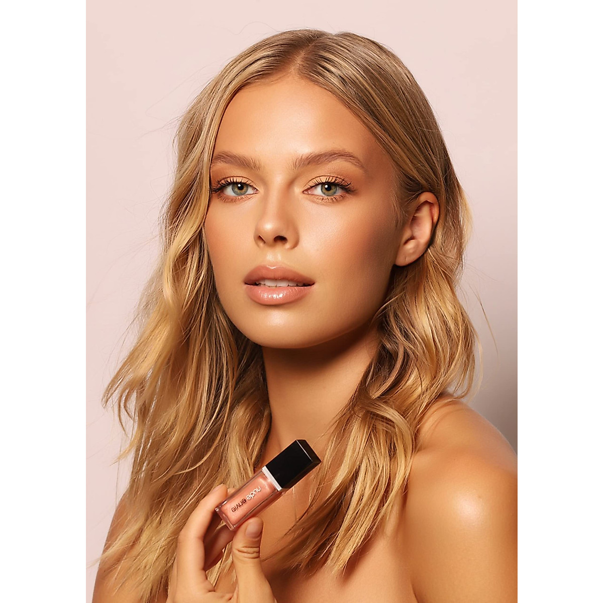 nude envie Lip Gloss - Certified Vegan Lipgloss Cruelty-Free and Paraben Free - Enriched Peptides, Vitamin E and Jojoba Oil (Whisper)