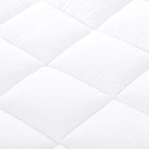 Amazon Basics Down-Alternative Mattress Topper Pad with Cotton Shell - Queen