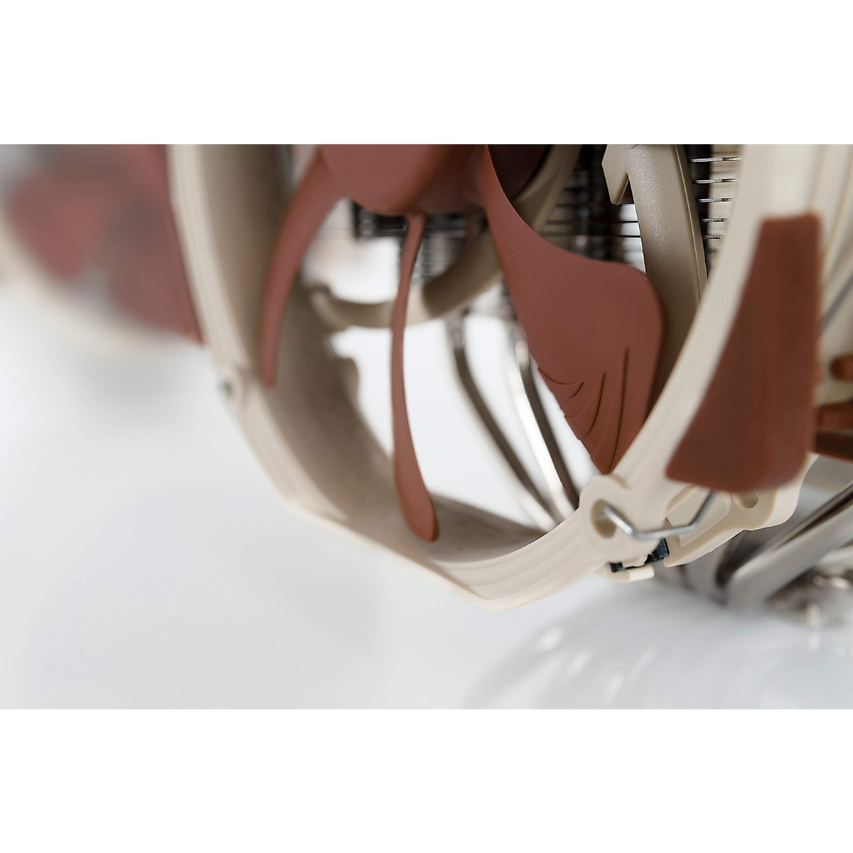 Noctua NH-D15, Premium CPU Cooler with 2x NF-A15 PWM 140mm Fans For Desktop (Brown)