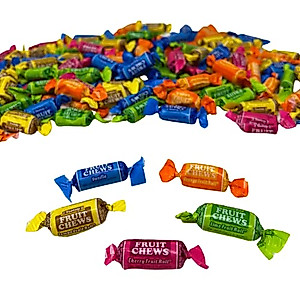 Holiday Special Tootsie Roll Fruit Chews - 2 lbs - Original Chewy Fruity Taffy Candy Soft Chews - Assorted 5 Flavor Variety Snack Mix in Resealable Pantry Bag - Individually Wrapped, 32 oz.