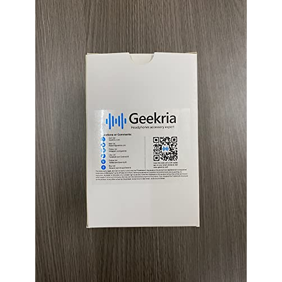 Geekria 100PCS VR Cartoon Disposable Mask VR Headset Mask, VR Eye Cover VR Headset Cover Universal Mask for VR Compatible with Meta Quest 3 Quest 2 Quest Pro PSVR2 for Adults (Panda+Black Cat)