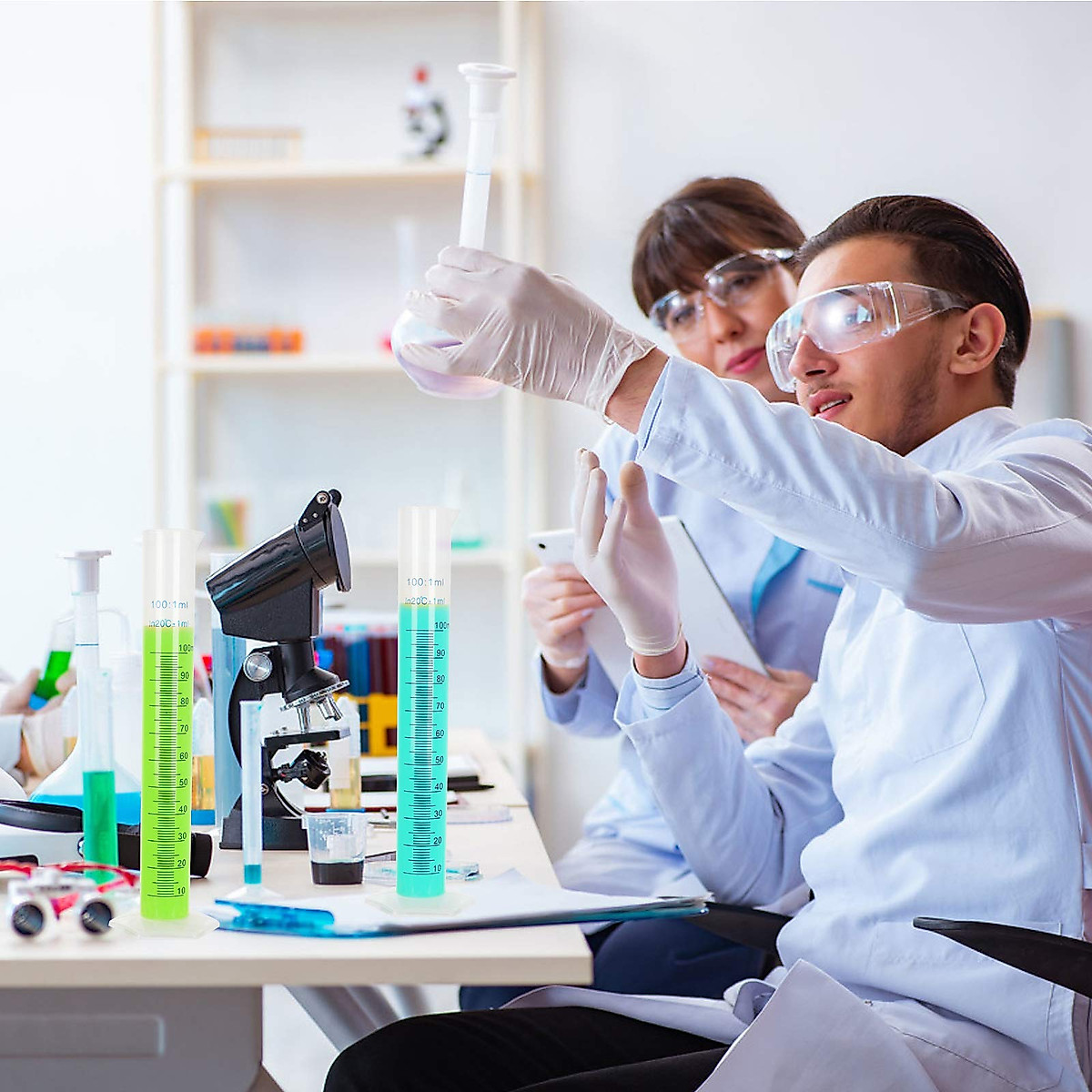 10Pack 100ml Plastic Graduated Cylinder, Transparent Measuring Cylinder Durable Lab Test Tube Flask, 2-Sided Measuring Lines Graduated Cylinder Beaker for Science Projects, Pour Spout