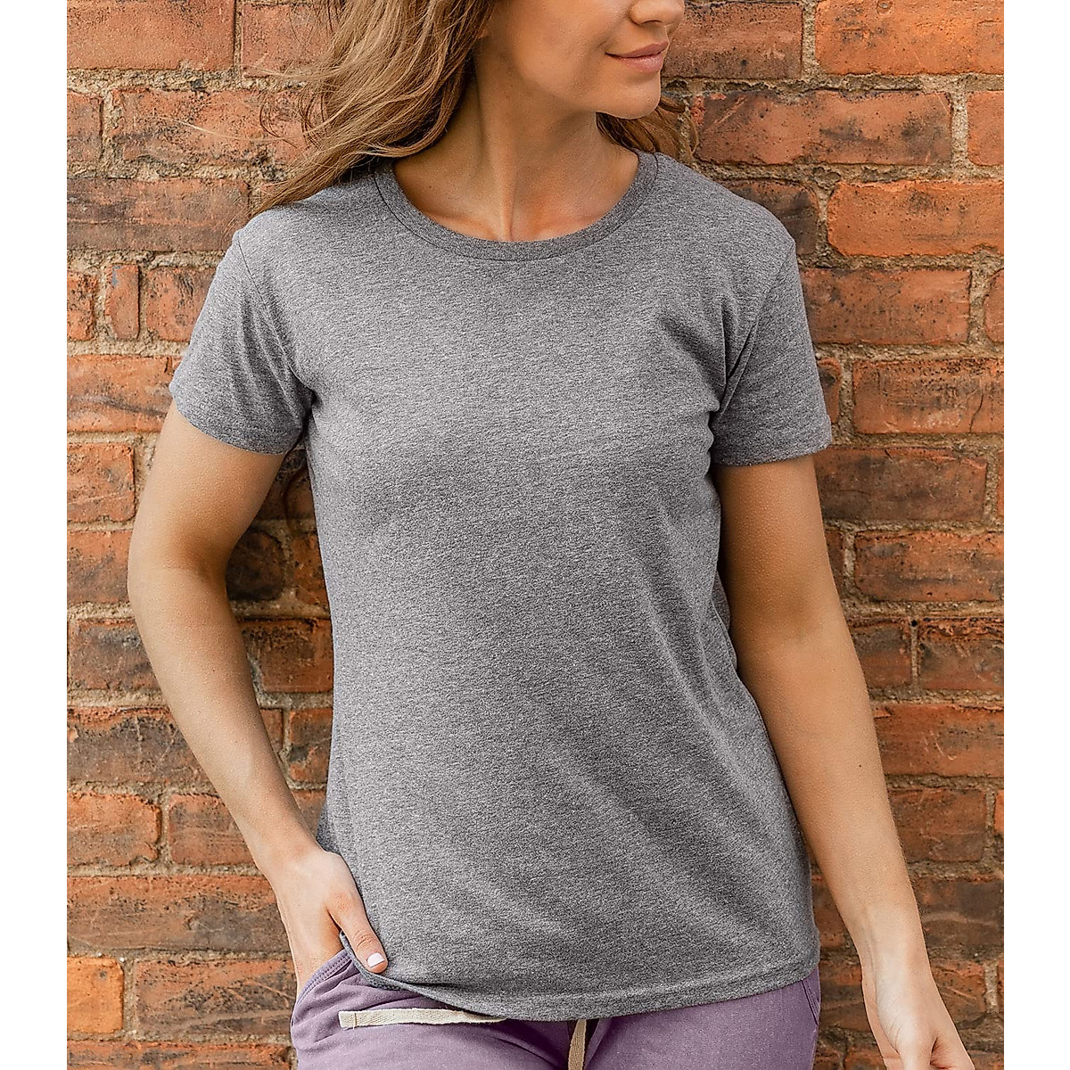 HYBRID APPAREL - Peanuts - Linus Blanket - Women's Short Sleeve Graphic T-Shirt - Size X-Large