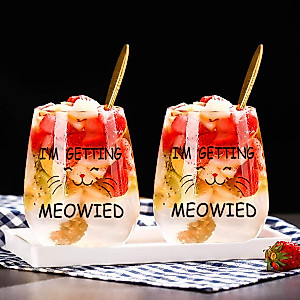 I'm Getting Meowied Funny Wine Glasses, Engagement Gift Wedding Gift or Bridal Shower Gift for Her Fiancee Bride Cat Lovers, Set of 2 Funny Stemless Wine Glasses, 15 Oz