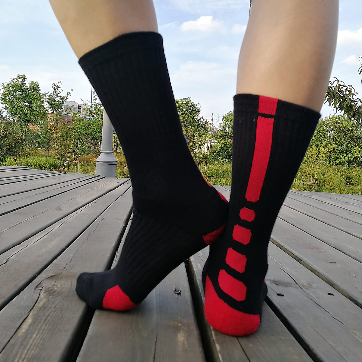 Fraobbg 4Pairs Men's Athletic Crew Socks Thick Protective Sport Cushion Elite Basketball Soccer Compression Towel Socks 7-12