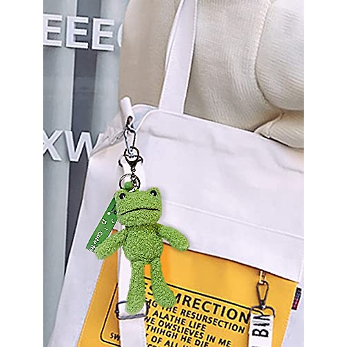 BCIULASL Cute Keychain Frog Plush Keychain Accessories Kawaii Keychains for Backpacks, Bags, Purse, Phone, Car Key Ring, Birthday Christmas Valentines Day New Year Gifts for Men Women