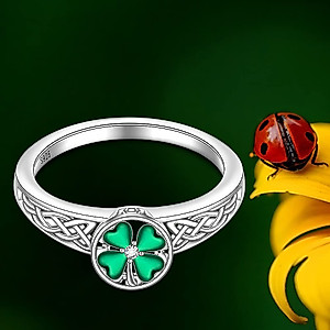 St Patricks Day Shamrock Ring Four Leaf Clover Ring for Women Sterling Silver Celtic Knot Irish Green 4 Leaf Clover Jewelry Prom Valentines Gifts Size 7
