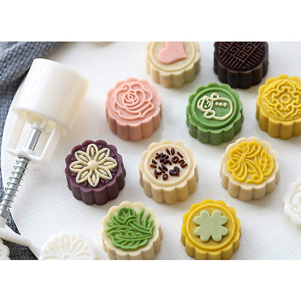 Xdodnev 8pcs Hand Press Cookie Stamp Moon Cake Decor Mould Barrel Mooncake Mold 25g DIY