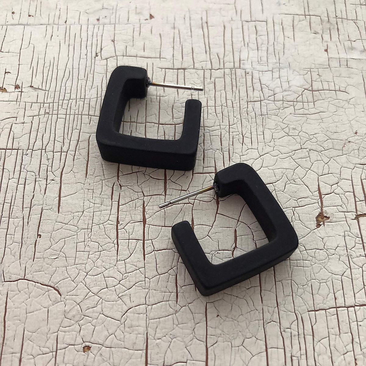 Black Frosted Small Geometric Square Hoop Earrings - SQSM-BK-1