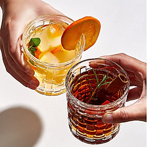 Dicunoy 6 Pack Juice Drinking Glasses, 8 oz Water Glasses with Heavy Base, Crystal Small Beverage Cups for Soda, Water, Milk, Whisky, Beer, Cocktail