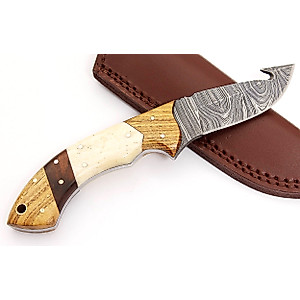 W Trading Custom hand made damascus steel blade gorgeous hunting knife with leather pouch. (2733) skinning knives for men best gift