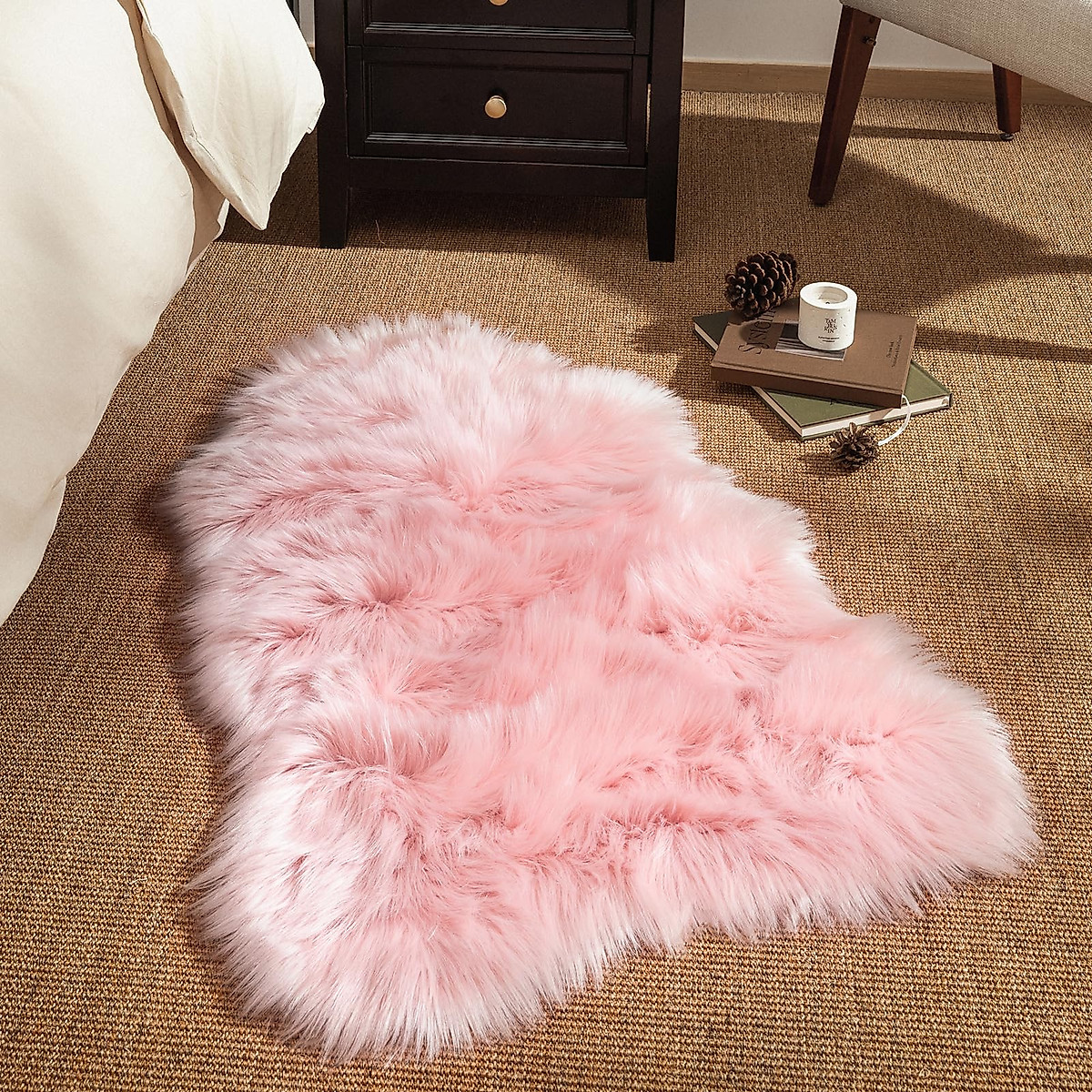 Ashler Faux Fur Rug, Fluffy Shaggy Area Rug 2 x 3 Feet Sheepskin Fur Rug, Pink Fuzzy Rug Machine Washable Shag Rug, Nursery Decor Throw Rugs for Bedroom, Kids Room, Living Room