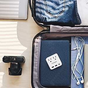 Cruise Power Strip, Elexlinco Surge Protector 5 Outlet Extender with Apple PD 20W, 2 AC Outlets and 2 USB-A Ports Multi Plug Outlets, Ultra Slim Power Strip Surge Protector, Cruise Essentials