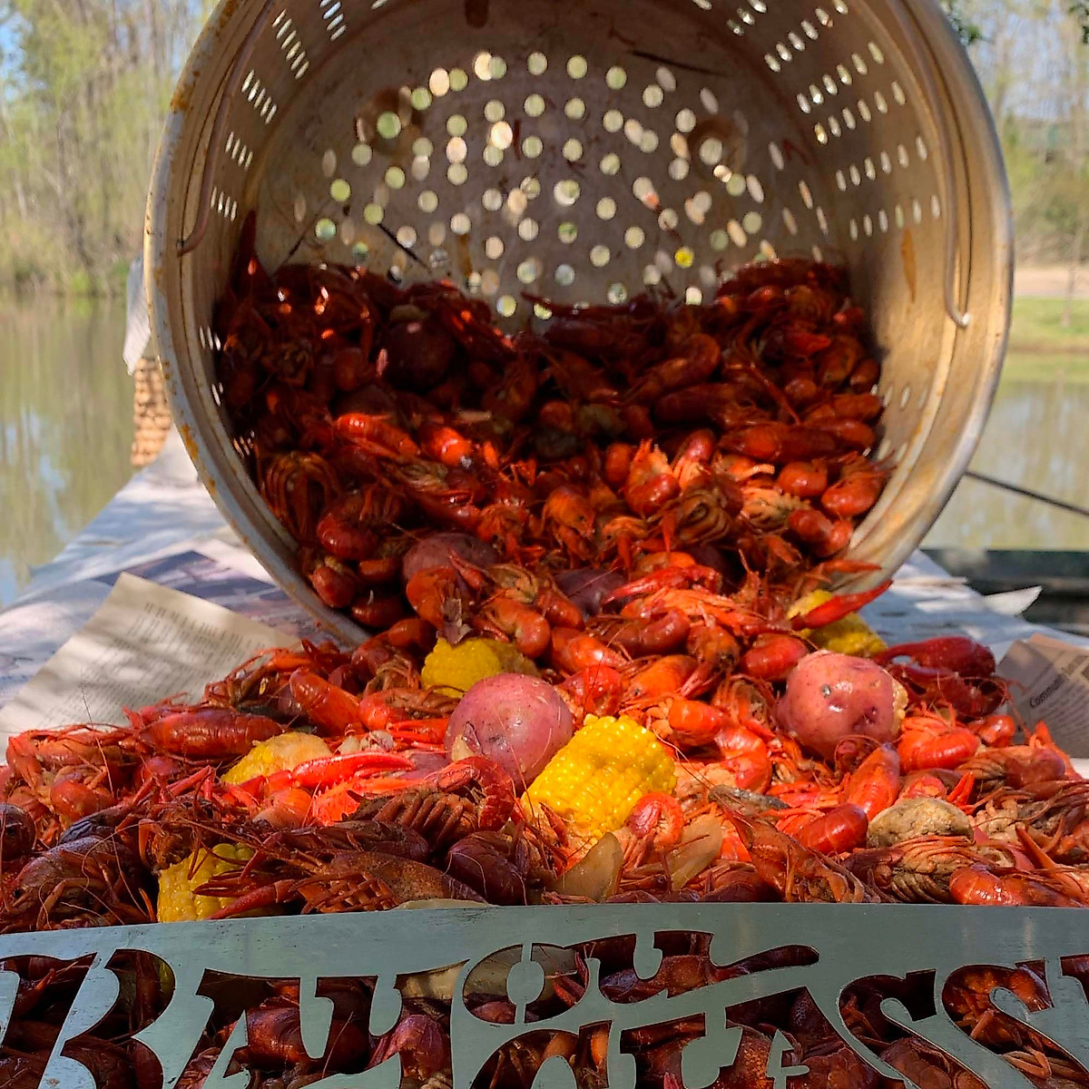 Bayou Classic 1160 62-qt Stainless Stockpot w/Stainless Perforated Basket Features Heavy Welded Loop Handles Domed Vented Lid Perfect For Steaming Boiling Canning and Preserving