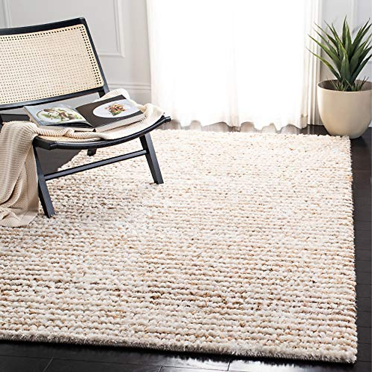 SAFAVIEH Aspen Shag Collection Area Rug - 5' x 8', White & Beige, Handmade Wool, 1-inch Thick Ideal for High Traffic Areas in Living Room, Bedroom (SG640A)