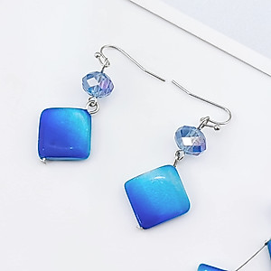 Coiris 5 Layer Illusion Wire Gradient Color Shell Beaded Statement Necklace for Women(N0021-Blue)