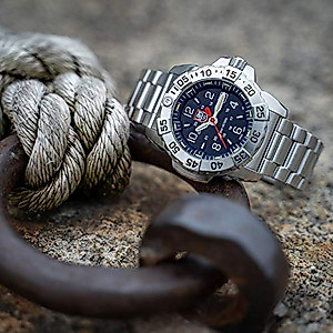 Luminox Navy Seal Steel XS.3254 Mens Watch 45mm - Military Watch in Silver/Blue Date Function 200m Water Resistant Sapphire Glass