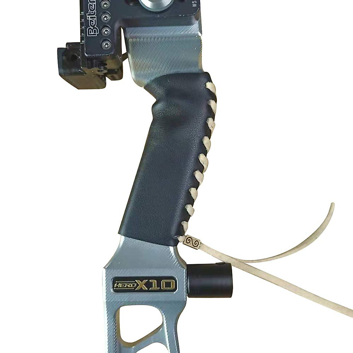 AMEYXGS Archery Leather Bow Grip Bow Handle Protective Bow Riser Protecor Cover Non-Slip Grip Guard for Compound Bow Hunting (black)