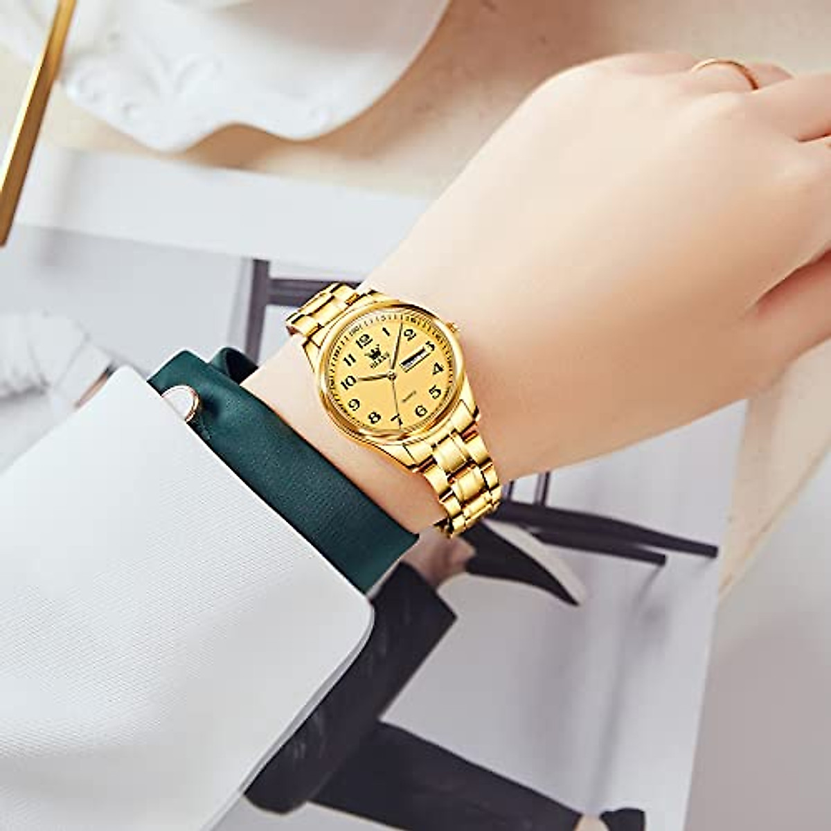 OLEVS Women's Gold Watches Small Wrist Quartz Watches for Women Yellow Gold Face Stainless Steel Bracelet Big Arabic Numerals Women Watches with Day and Date Casual Watches for Women Relojes De Mujer