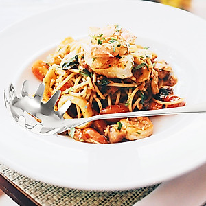 Housoutil Stainless Steel Pasta Server - 9.4inch 304 Pasta Spoon Spaghetti Spoon Server with Teeth - Noodle Spoon Server for Dumpling Ice Cube - Heat Resistant Design