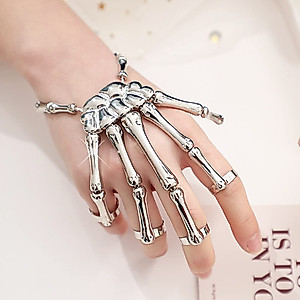 Unique Exaggerate Style Skull Finger Hand Bone Bracelet Punk Handmade Halloween Metal Skeleton Bangle Horror Halloween Goth Ghost Claw Jewelry Ornaments for Women (Antique silver)