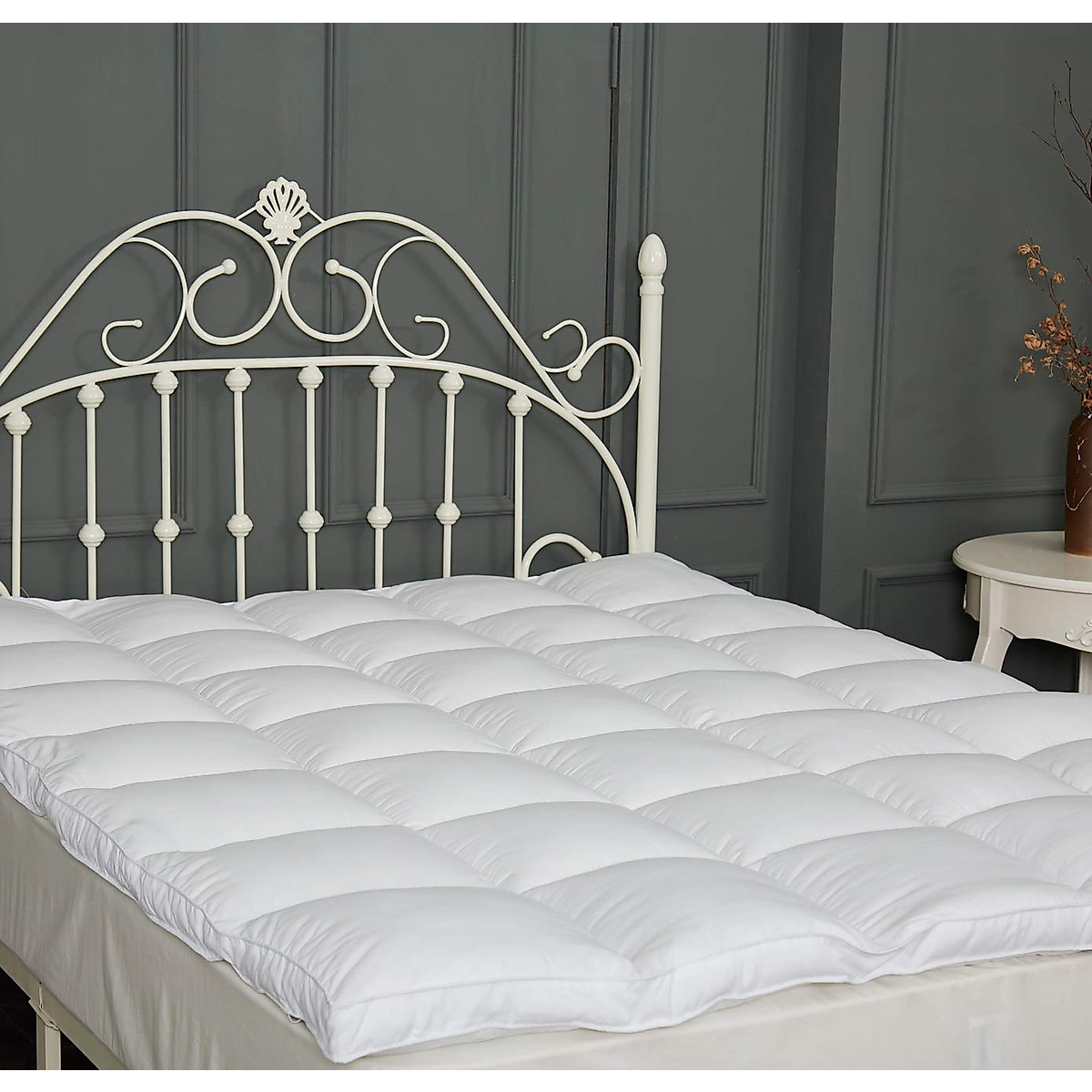 SUFUEE King Mattress Topper Down Alternative Overfilled 2" Thick Mattress Pad Soft Fluffy and Warm Mattress Cover Hotel Quality Pillow Top