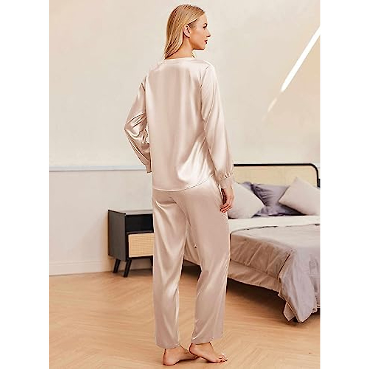 Ekouaer Silk Pjs Set Soft Two Piece Sleepwear Silk Satin Pajamas Long Sleeve Comfy Lounge Sets for Women 2 Piece Pajamas Champagne M