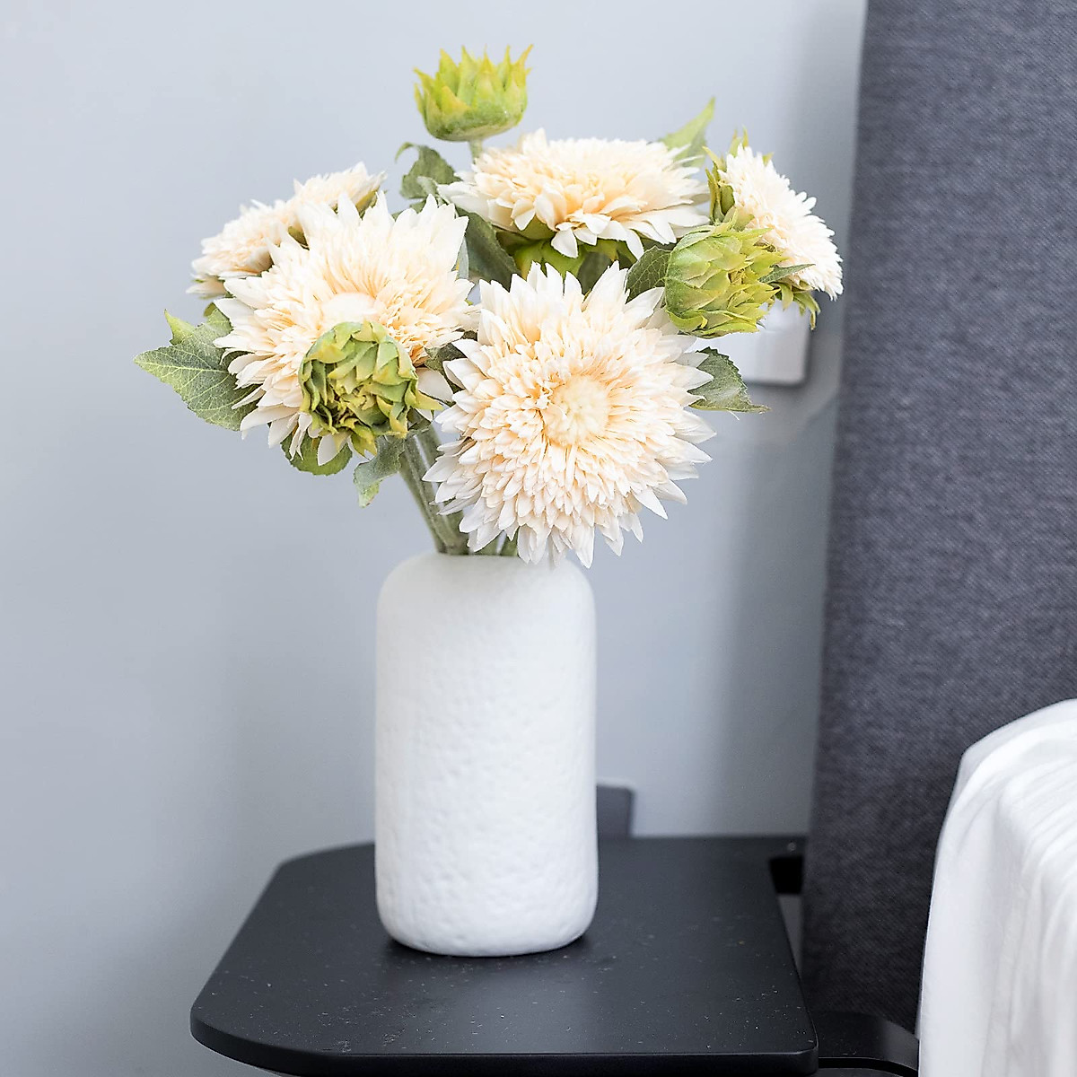 FAKEGREEN Artificial Flowers Silk Sunflowers Bouquet Fake Flower Bushes Floral Arrangements with 5 Stems, 5 Flowers and 3 Buds for Home Baby Shower Centerpieces Party Wedding Decorations (White)
