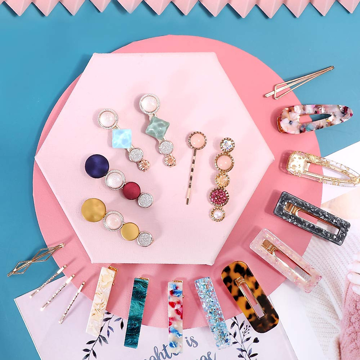 28 PCS Hingwah Pearls and Acrylic Resin Hair Clips, Handmade Hair Barrettes, Marble Alligator bobby pins, Glitter Crystal Geometric Hairpin, Elegant Gold Hair Accessories, Gifts for Women Girls