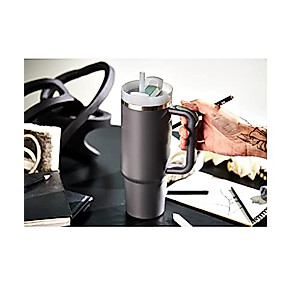 Swigio Thirst Quench 2.0 Tumbler 40oz Vacuum Insulated Stainless Steel Tumbler With Leak-Resistant Lid and Straw (Chambray)