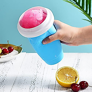DIY Slushie Maker Cup, Quickly Frozen Cup Cooling Maker Cup, Portable Icy Silicone Cup Homemade Milk Shake Ice Cream Maker for Children and Family(Blue)