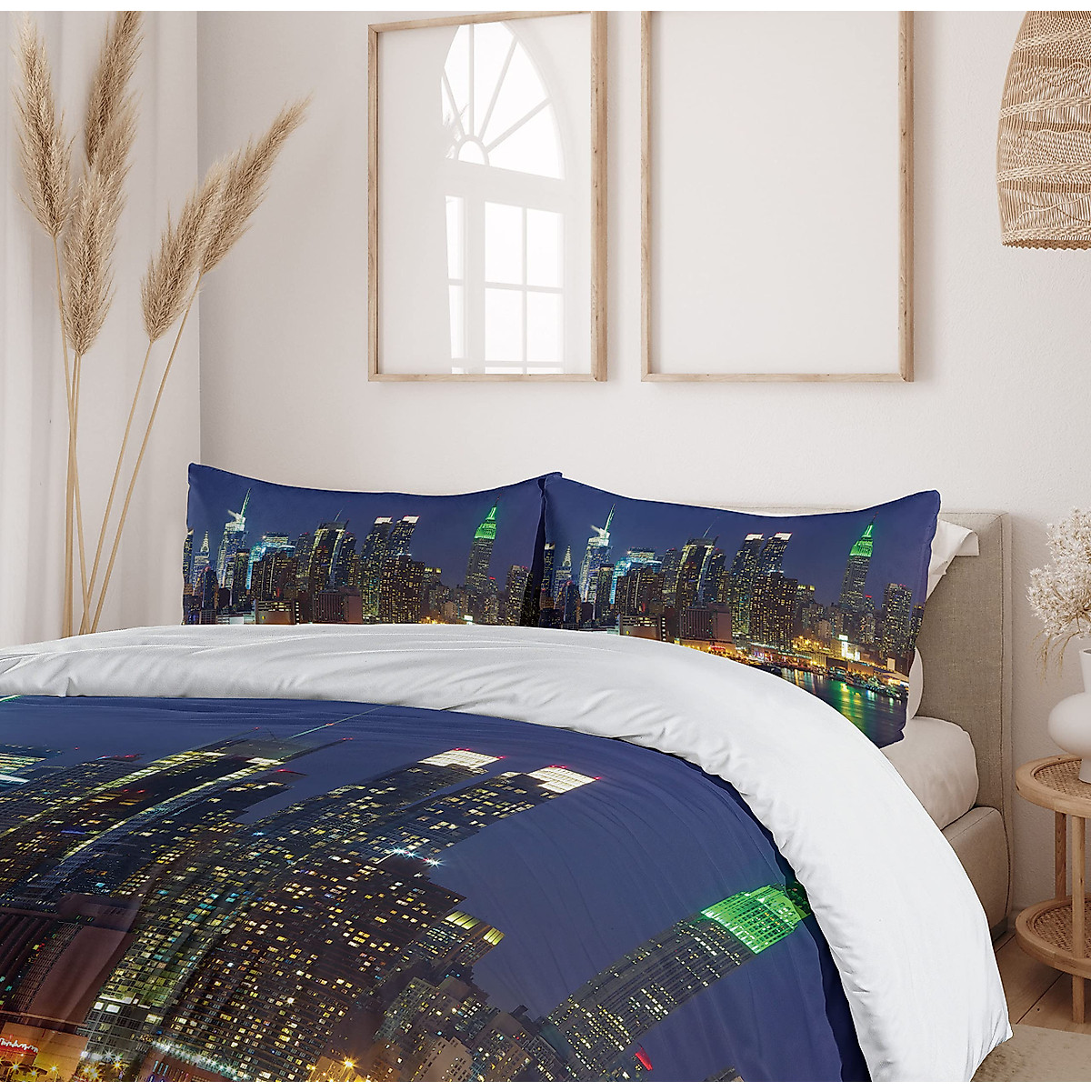 Ambesonne New York Duvet Cover Set, NYC Midtown Skyline in Evening Skyscrapers Metropolis City States Photo, Decorative 3 Piece Bedding Set with 2 Pillow Shams, Queen Size, Royal Blue