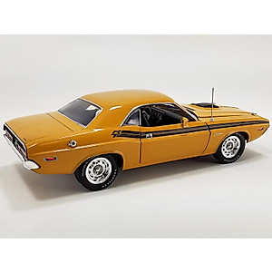 1971 Challenger R/T Hemi Butterscotch Orange with Black Stripes Limited Edition to 462 Pieces Worldwide 1/18 Diecast Model Car by Acme A1806023