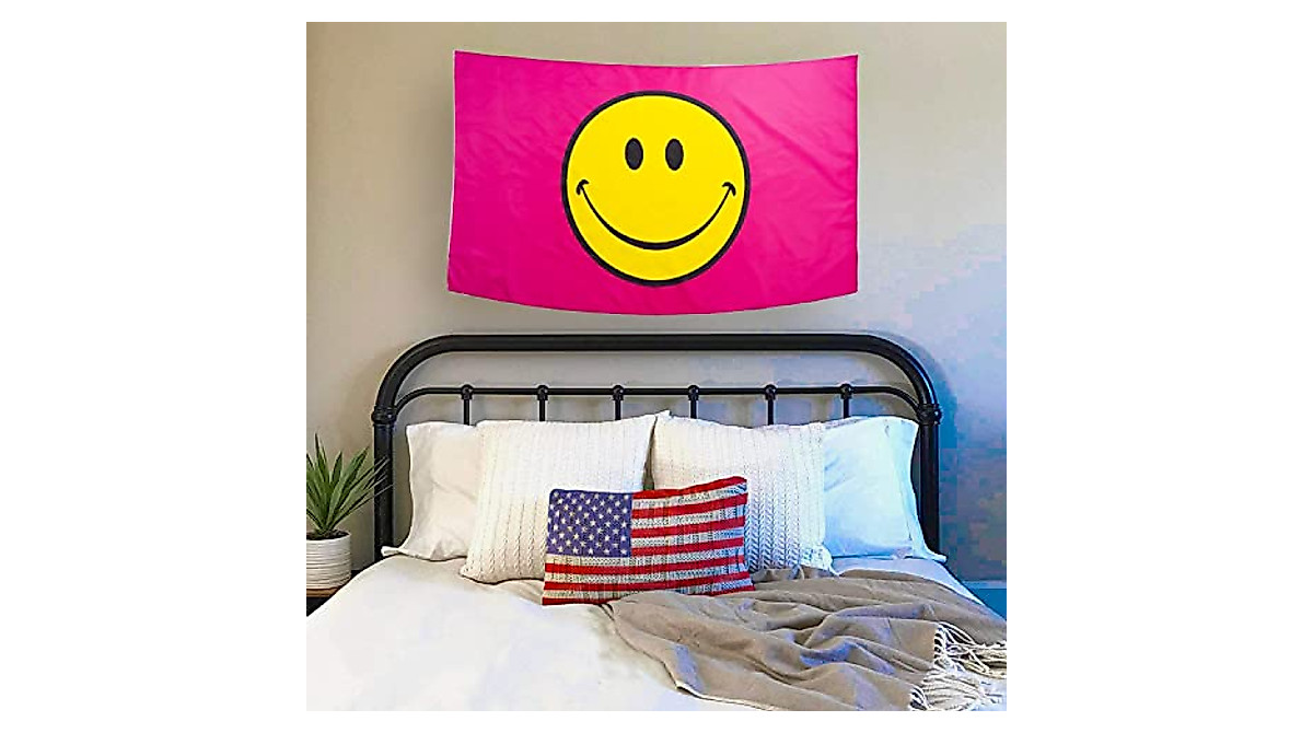 DANF 3x5 FT Pink Happy Face Flag Smile Flags Banner with Two Brass ...