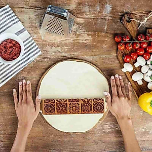 Zozulialia Xmas Christmas Wooden Rolling Pins with Flower Embossing, Snowflake Embossed Natural Wood Carved Engraved Rolling Pin for Baking Embossed Cookies