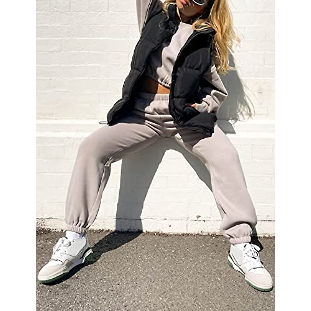 Zhiyouni Womens Puffer Vests Jackets Sleeveless Stand Collar Zipper Puffy Coats (Black-L)