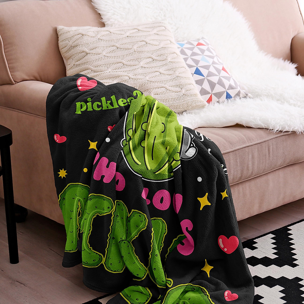 Jepufo Pickle Gifts Blanket, Pickle Gifts for Pickle Lovers, Funny Pickles Gifts for Kids, Just a Girl Who Loves Pickles Blanket, Best Pickle Gifts Birthday Christmas Ideas Blanket 40"X50"