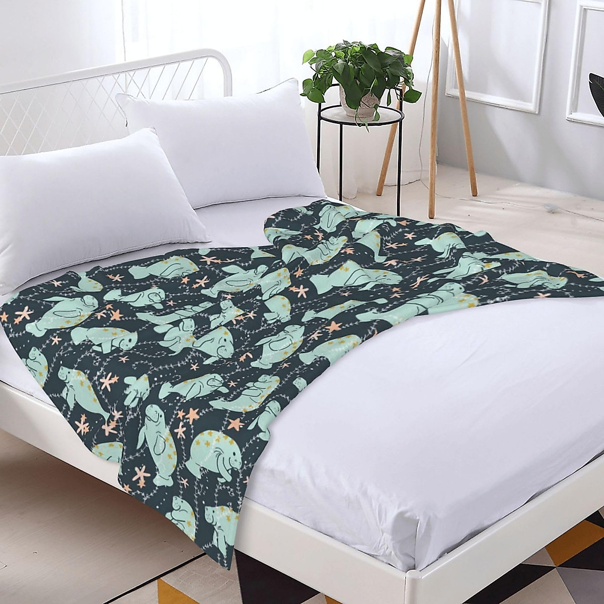 Plush Fluffy Throw Blanket Cute Manatee Sea Animals Starfish Bed Blanket for Boys Girls Teens Smooth Soft Flannel Blanket for Sofa Chair Office Travel Camping Outdoor Home Decor 50"x60"