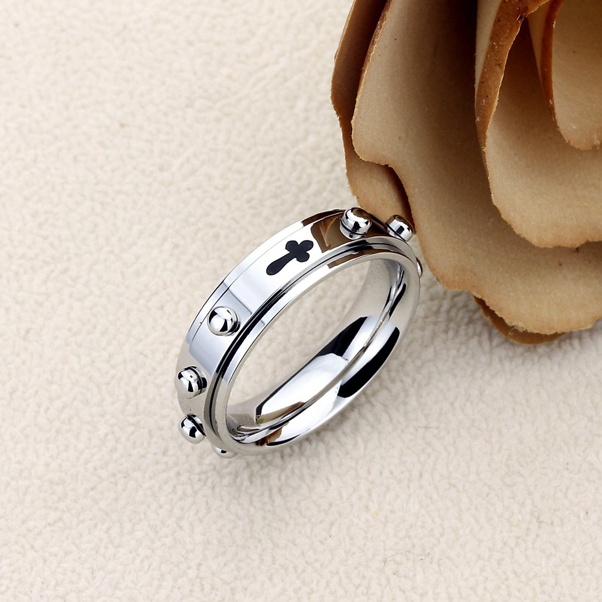 Prime Pristine Free Engraving Personalized Stainless Steel Wedding Band Ring 6MM Cross Rosary Spinner Ring SZ:7