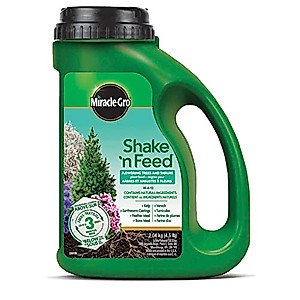 Miracle-Gro 2.04kg Shake n Feed Flowering Trees and Shrubs Plant Fertilizer